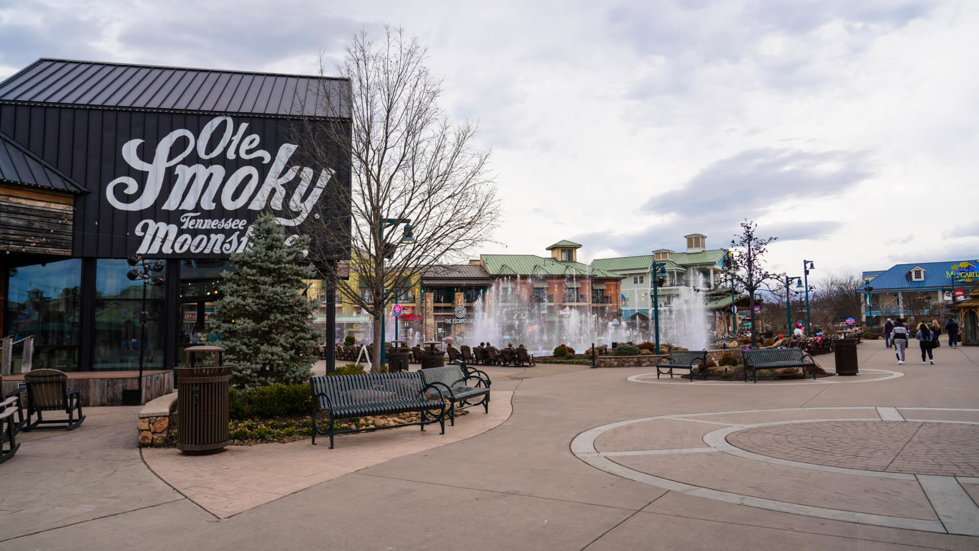 Ole Smoky Moonshine Distillery: Gatlinburg and Pigeon Forge, TN