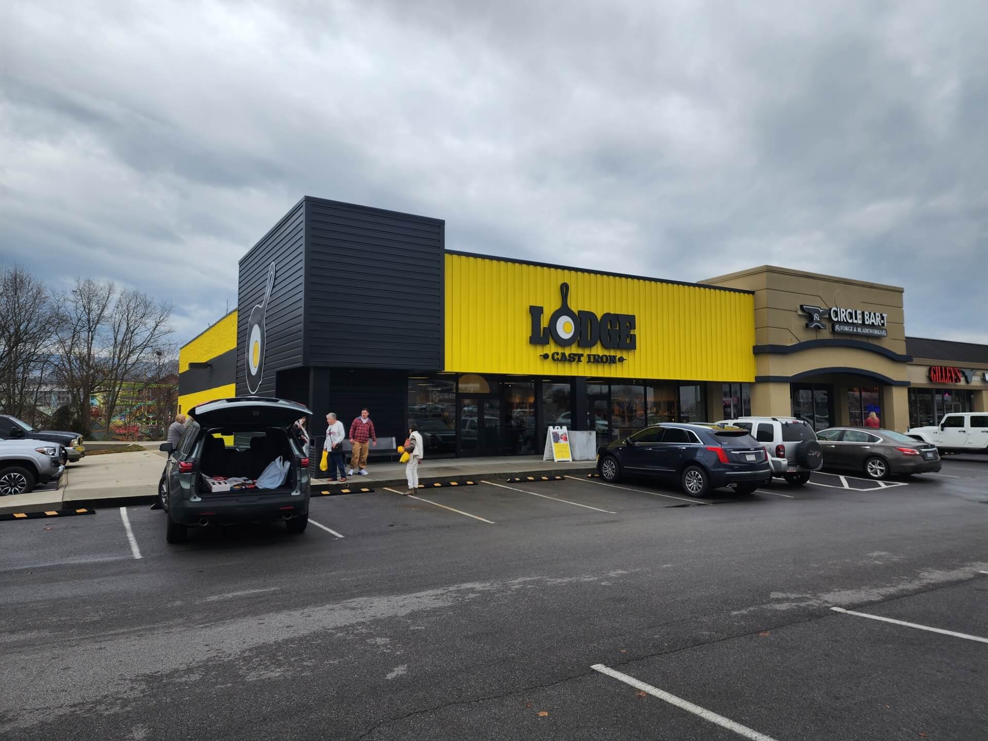 Guide to Buying Kitchen Essentials in the Smokies