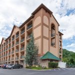 Summit Manor - MobileBrochure - Smoky Mountains