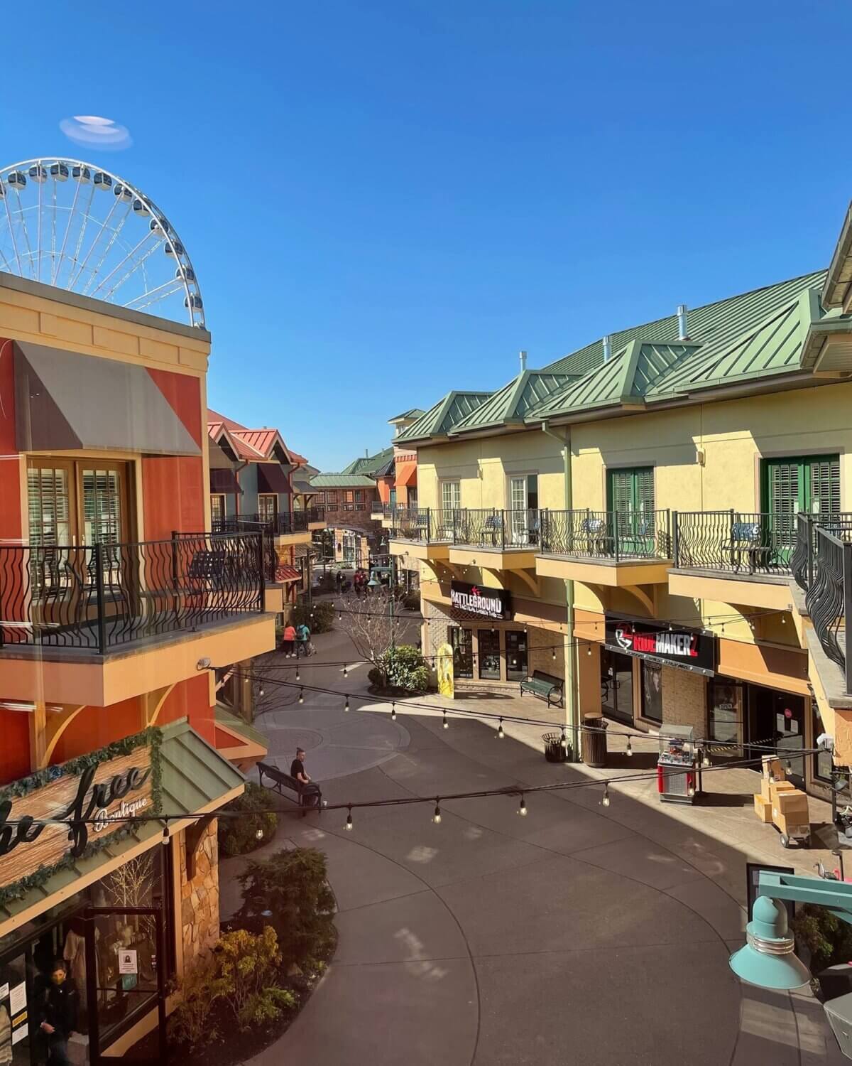 Discover Attractions & Hotels on the Pigeon Forge Trolley Route